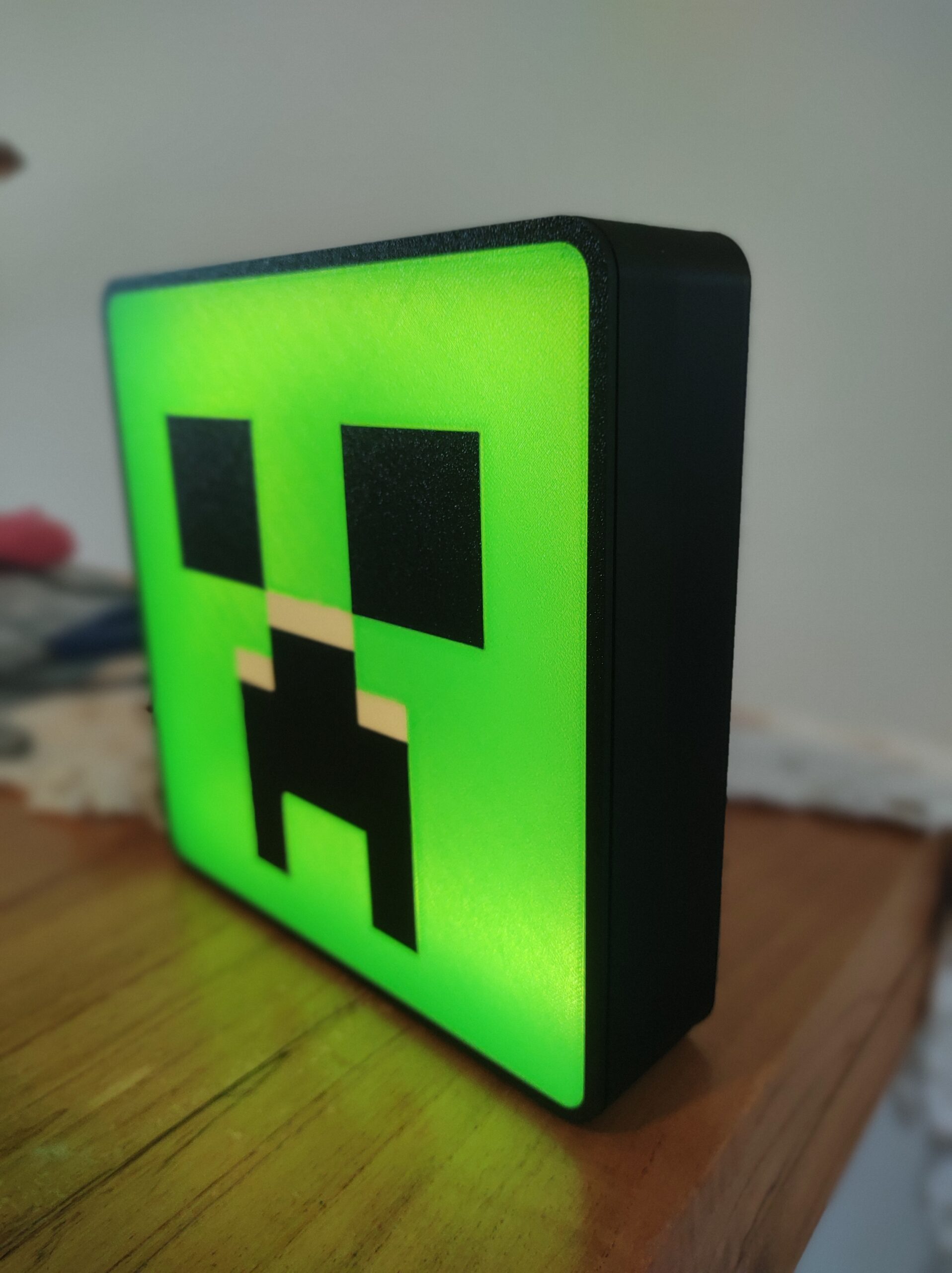 Caja de luz Minecraft Creeper – 1000 Rollos